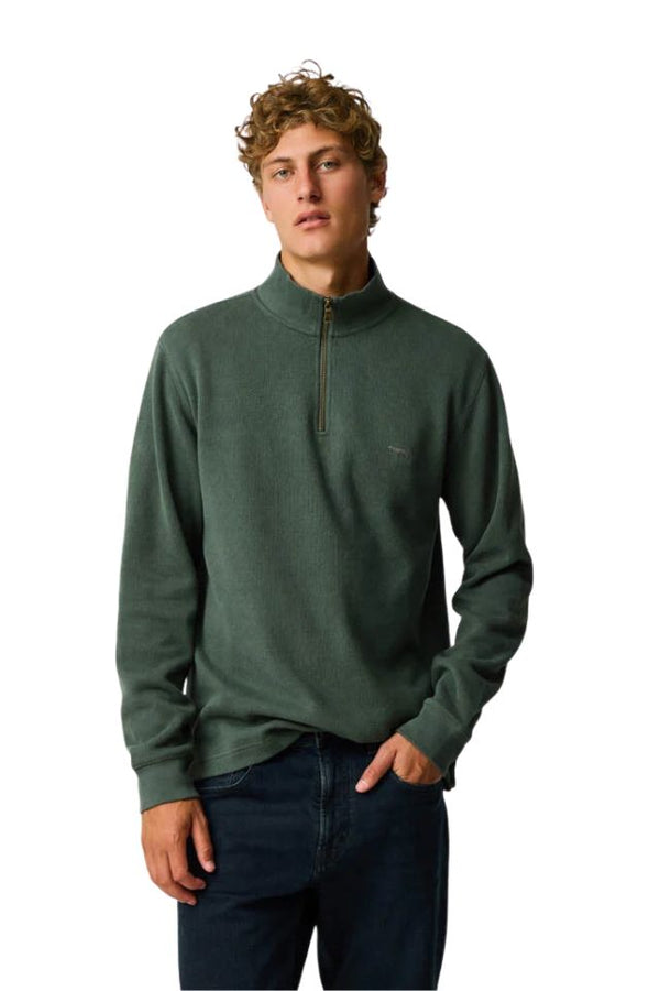 Shop Rodd & Gunn | Thomas's Marlborough
